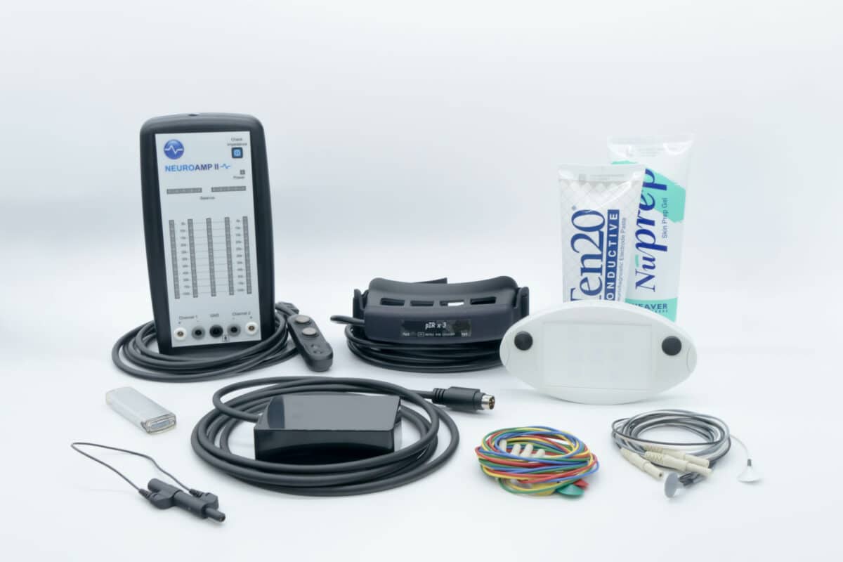 Set NeuroAmp II Premium - EEG Institute